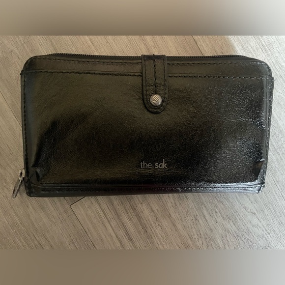 The Sak | Bags | Brand New The Sak Pursewallet Strap Included | Poshmark